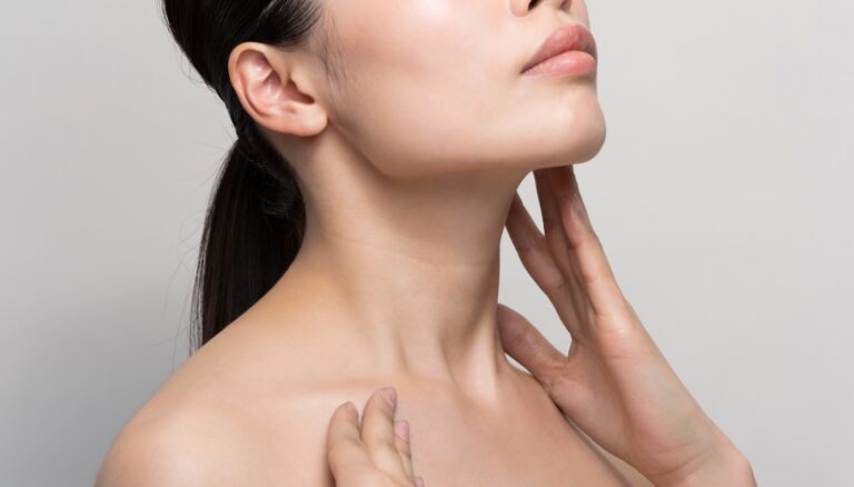 Comment lifter le cou sans chirurgie ? | Dr Louafi | Paris